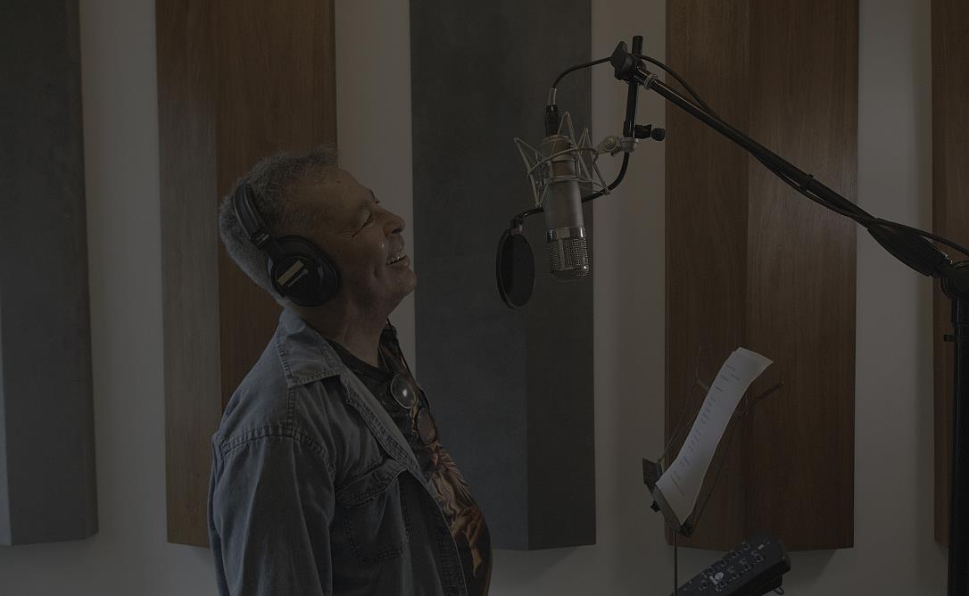 Hyldon compartilha o novo single “Favela do Rio de Janeiro” – Joie de ...